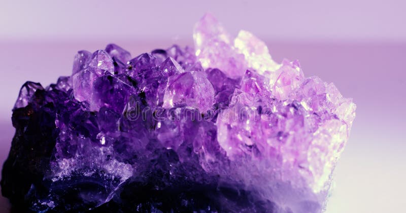 Amethyst Geode Crystal Side View Stock Photo - Image of rock, precious ...
