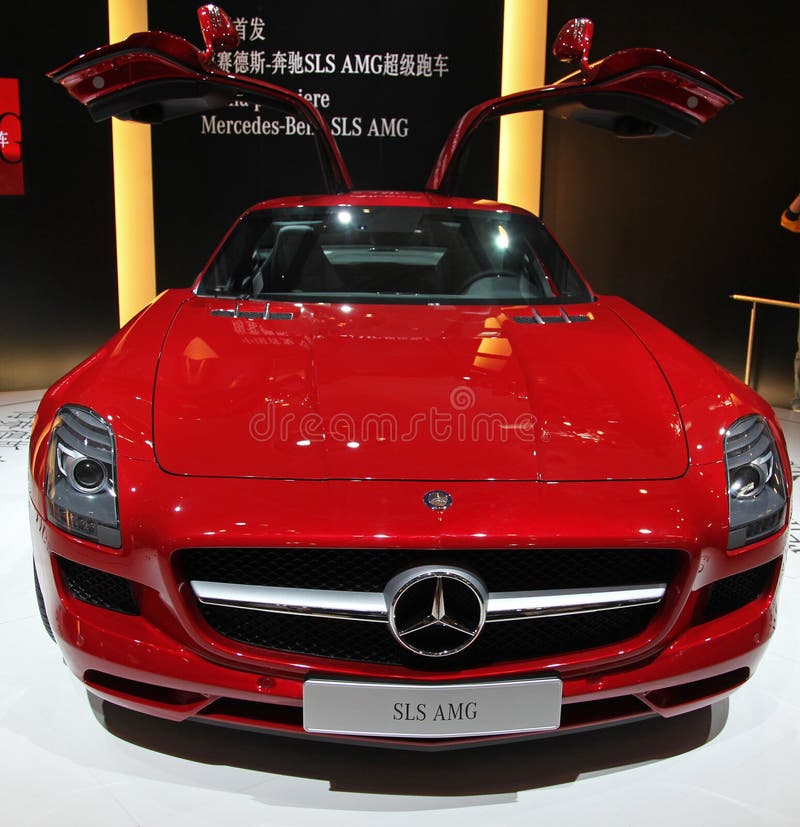 Mercedes-Benz R190 AMG GT fotografia editorial. Obraz złożonej z mont ...