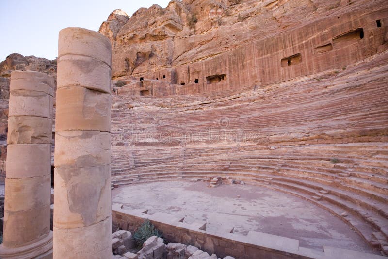 Amphitheater Romano Em PETRA Jordão Foto de Stock - Imagem de sete ...