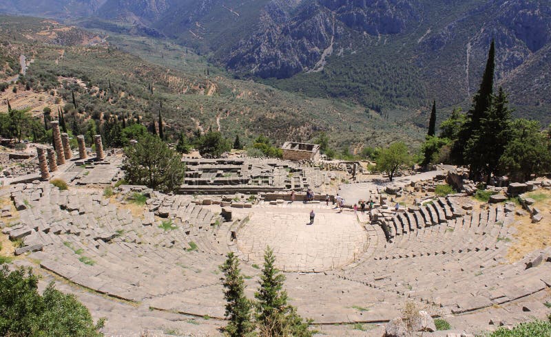 The amphitheatre at Delphi editorial photography. Image of delphi ...