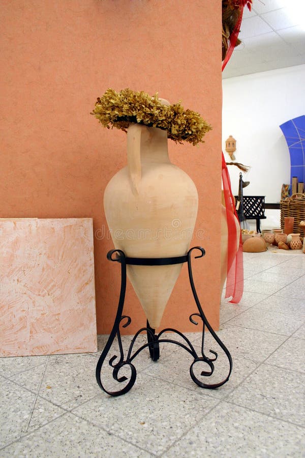 Amphore stock photo. Image of amphoras, greece, ceramic - 529468