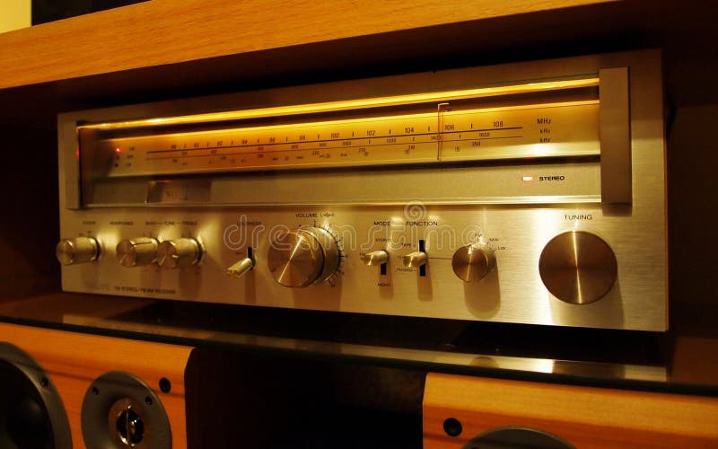 Stereo Vintage Amplifier stock photo. Image of reflection - 24123454