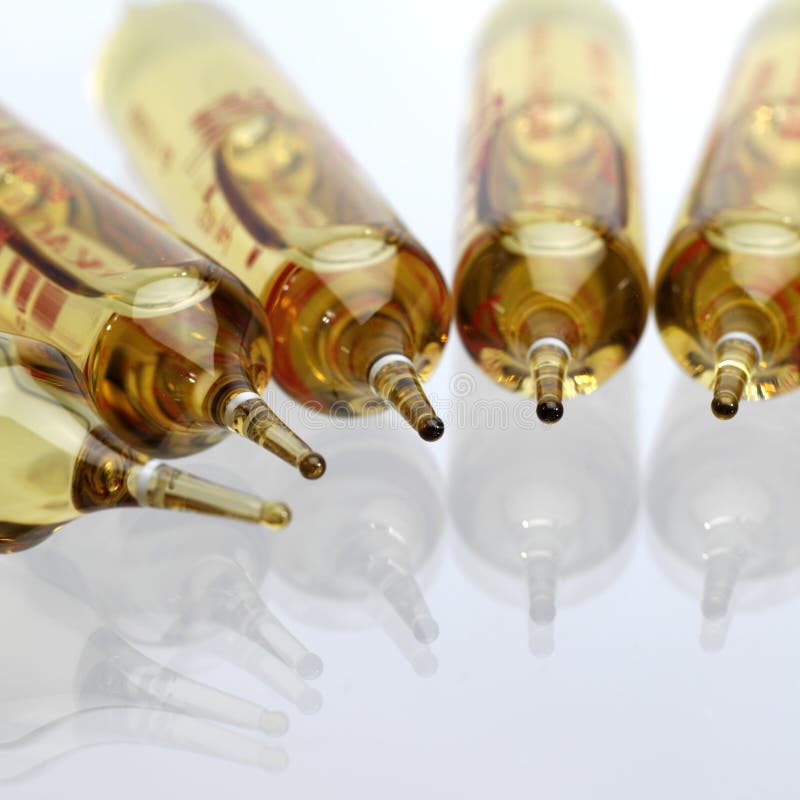 Ampulle (Medizin) stockfoto. Bild von gesundheit, pharmakologie - 1780756
