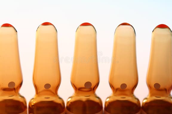 Ampullen stockfoto. Bild von hintergrund, pharmazeutisch - 10864004