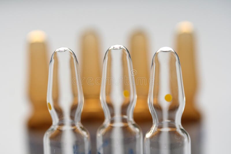Ampullen stockfoto. Bild von hintergrund, pharmazeutisch - 10864004