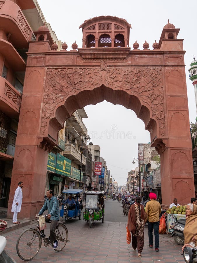 AMRITSAR, INDIA - MARCH 18, 2019: an Entrance Gateway To Hall Bazaar in ...