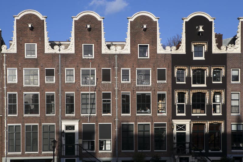 Amsterdam, Il Nederlands - 18 Agosto 2015 - Case Pendenti Dentro ...