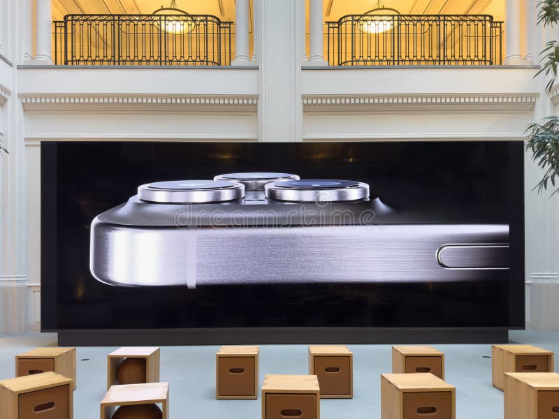 Inside Apple Store Amsterdam with New IPhone 15 Pro Max on Screen ...