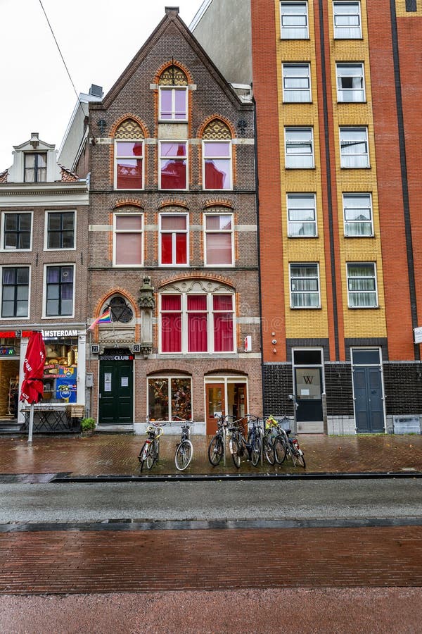 Amsterdam, Paesi Bassi, 10/11/2019: Case in Stile Olandese Fotografia ...