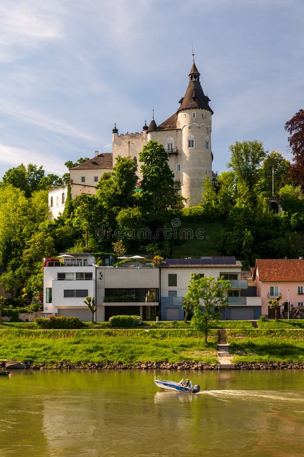 Schloss Ottensheim (Ottensheim Castle) Ottensheim Austria Editorial ...