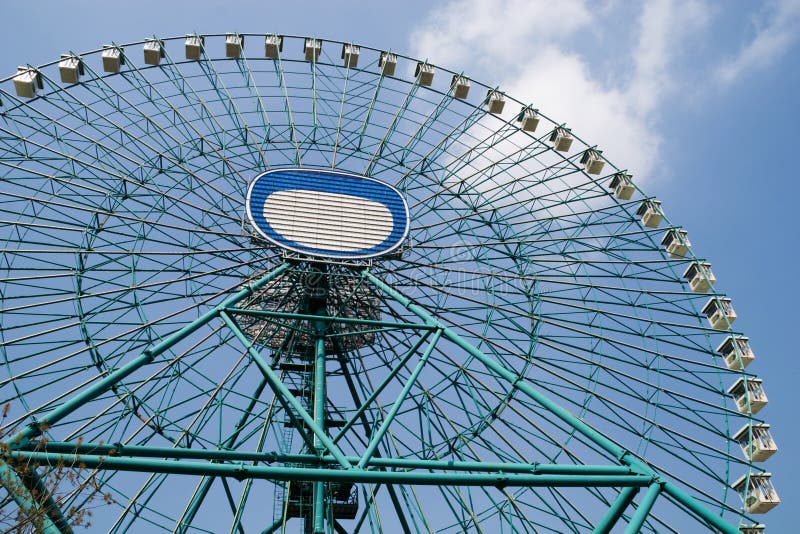 Amusement Park: Ferris Wheel 2 Stock Image - Image of blue, built: 4066489