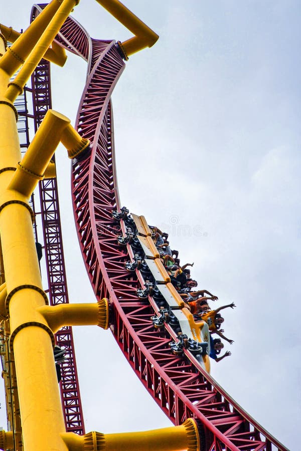 Rollercoaster Ride at Cedar Point Amusement Park, Ohio Editorial Photo ...