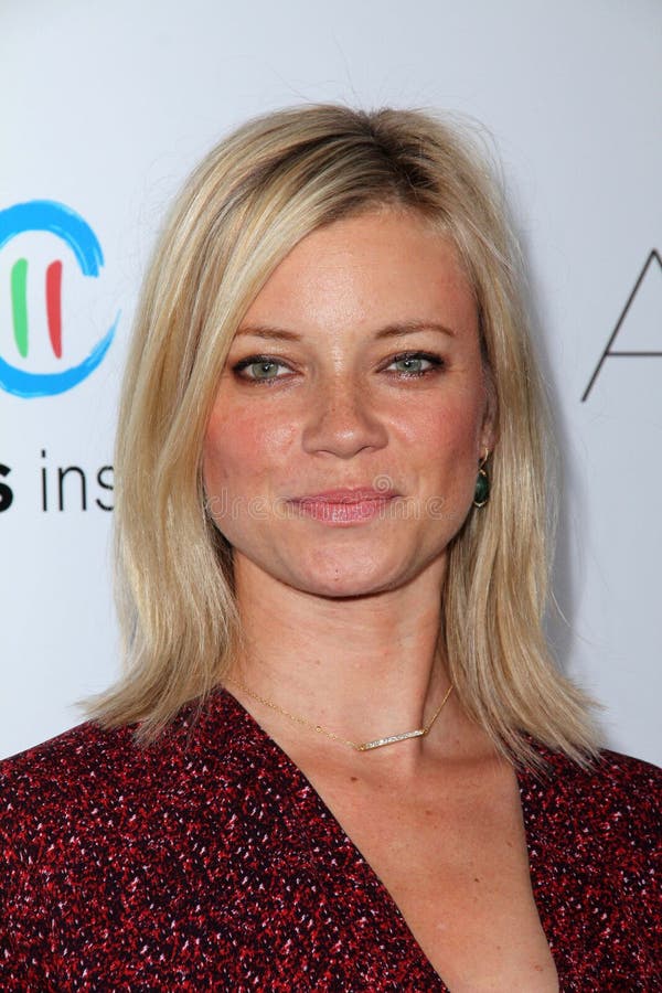 Amy Smart editorial image. Image of autumn, smart, party - 21954645