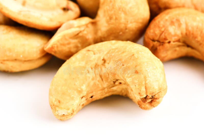 Anacarde photo stock. Image du fond, noix, pile, brun - 19773024