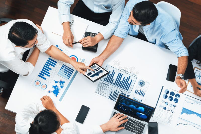 Data Analysts Team of Office Worker Collaborate on Bi Dashboard ...