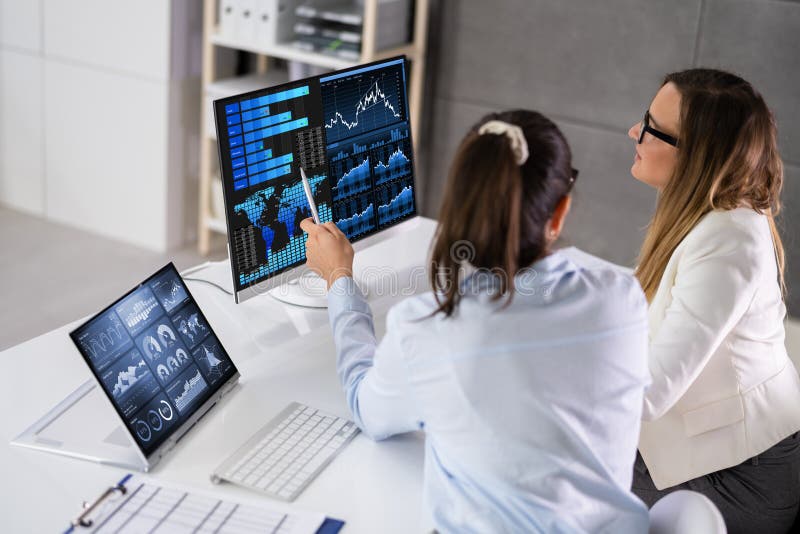 Analyst Woman Looking stock image. Image of screen, female - 253535047