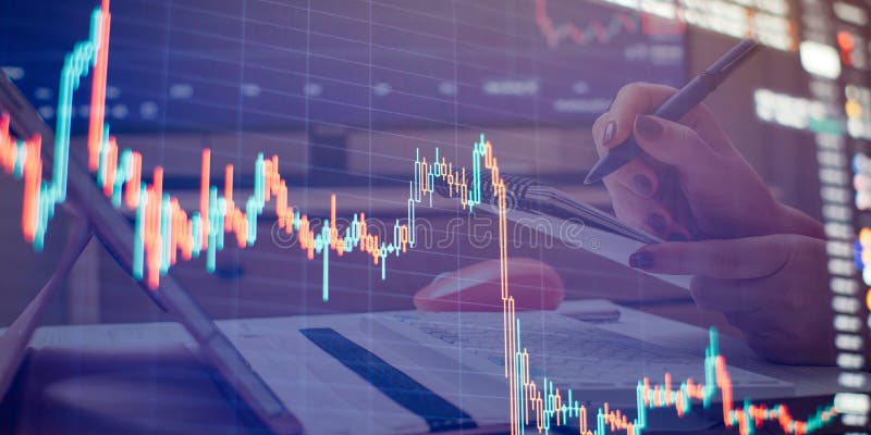 Analyzing Investment Statistics and Indicators on Dashboard for Trading ...