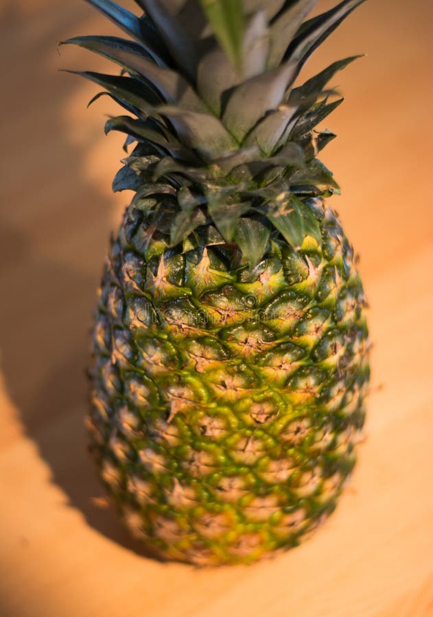 Ananas stockbild. Bild von gesund, frisch, scheiben, essen - 80856219