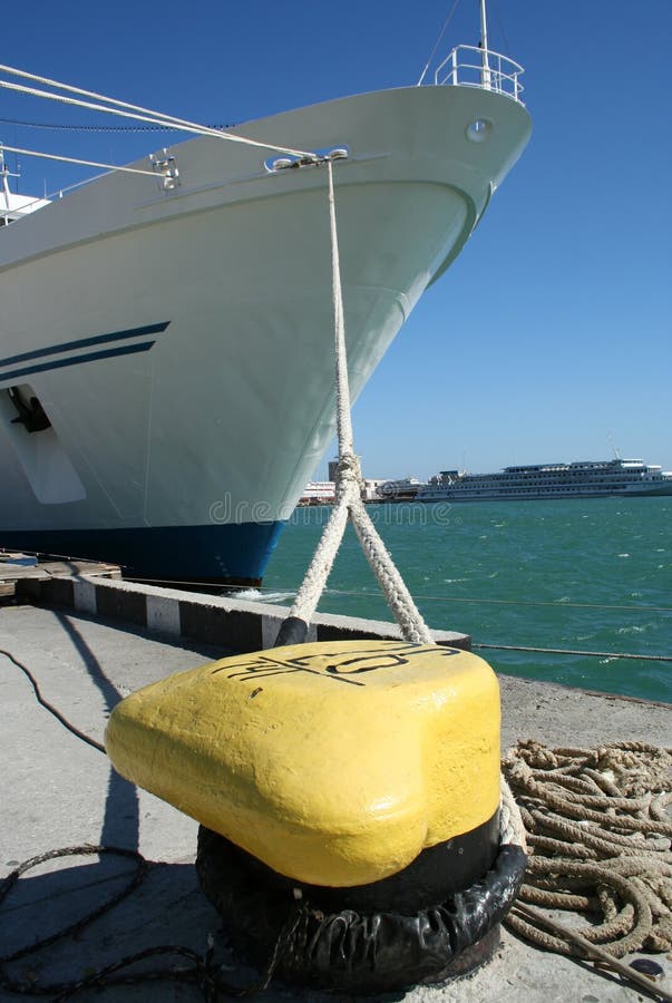 Anchored by the rope stock image. Image of yalta, knot - 3402735