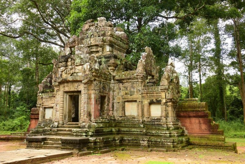 Ancient Angkor Wat Stone Structures Stock Photo - Image of ...