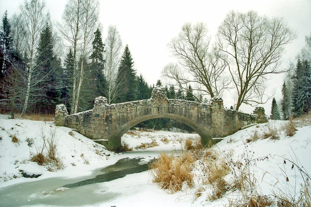 Ancient Bridge Over Iced River Stock Image - Image of stone, frost: 7388283