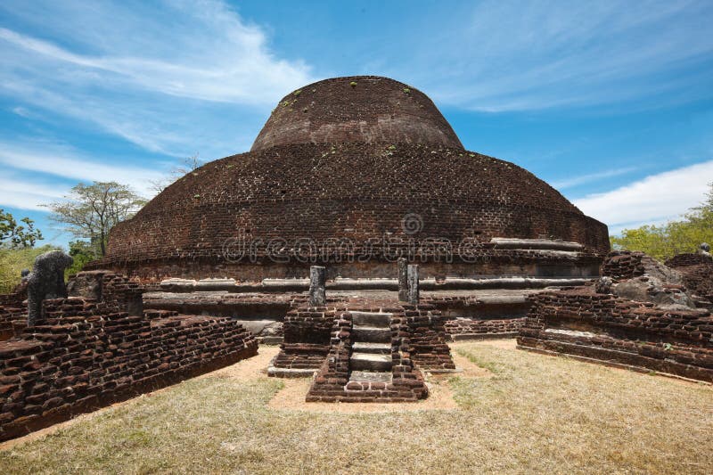 Ancient Buddhist Dagoba (stupe) Pabula Vihara Stock Photo - Image of ...