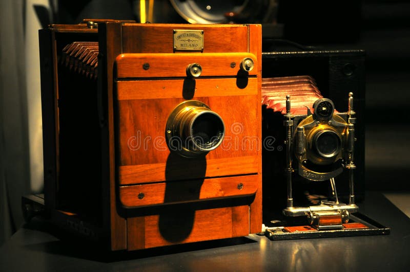 Ancient camera editorial stock image. Image of close - 17266549