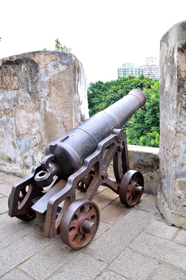 227 Ancient Chinese Cannon Stock Photos - Free & Royalty-Free Stock ...