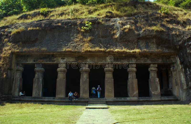 An Ancient Cave in Elephanta Island. Editorial Image - Image of tourism ...