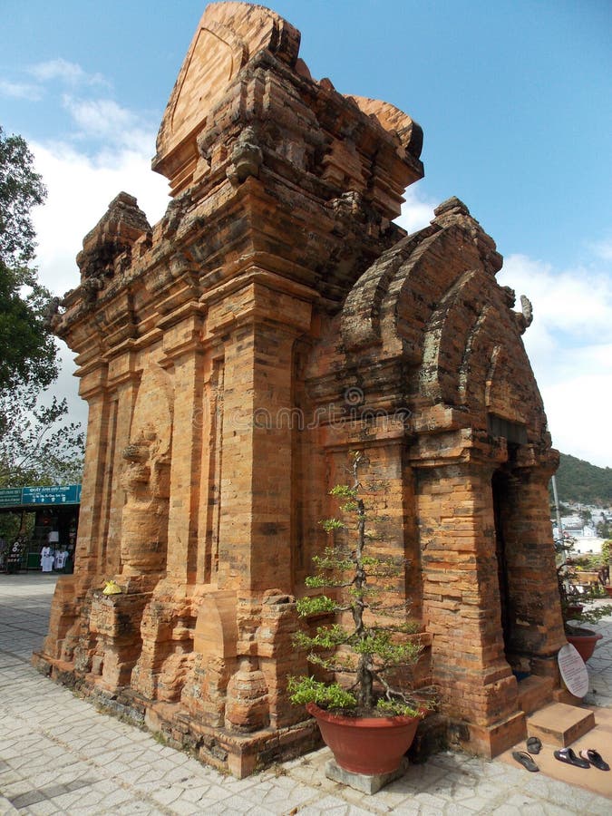 Ancient Cham Temple, Vietnam Editorial Stock Photo - Image of world ...