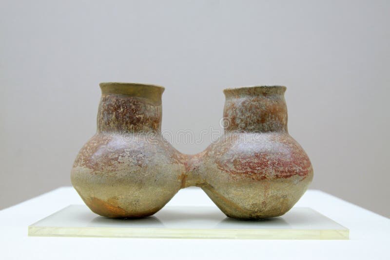 Ancient Chinese Pottery Ware Editorial Stock Photo - Image of pots ...