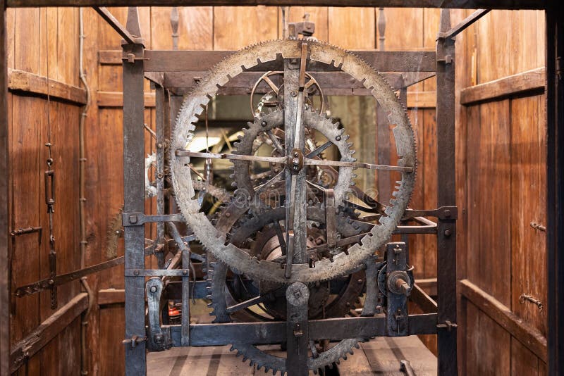 Ancient Circular Iron Mechanisms for the Movement of the Mechanical ...