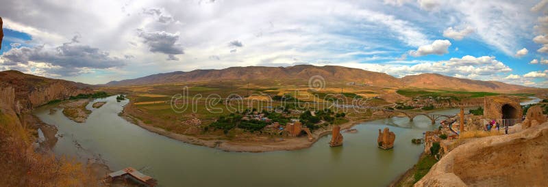 The Ancient City of Hasankeyf Has a Fascinating View. it is in Batman ...