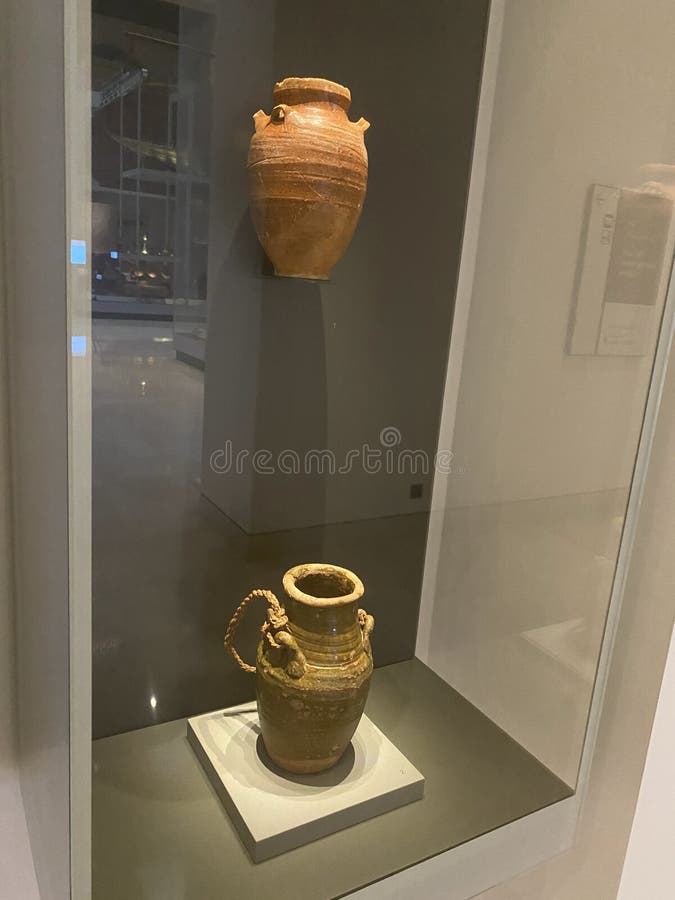 Ancient Clay Pots in Oman National Museum Editorial Image - Image of ... Ancient Clay Pots in Oman National Museum Editorial Image - Image of ...