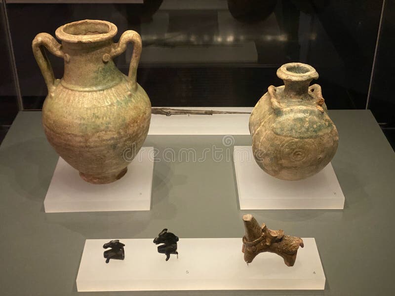 Ancient Clay Pots in Oman National Museum Editorial Stock Photo - Image ... Ancient Clay Pots in Oman National Museum Editorial Stock Photo - Image ...