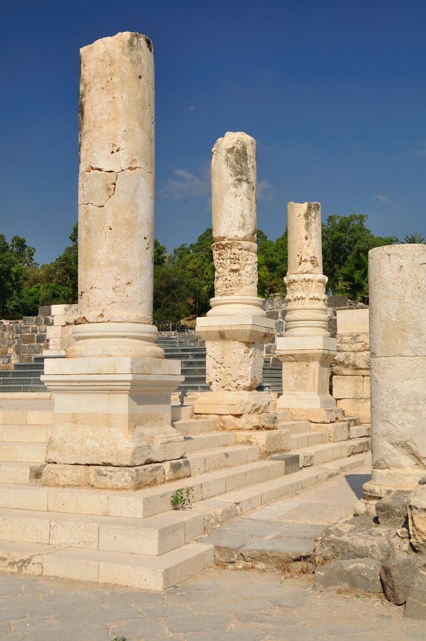 Ancient columns. stock image. Image of foliage, israel - 20805579