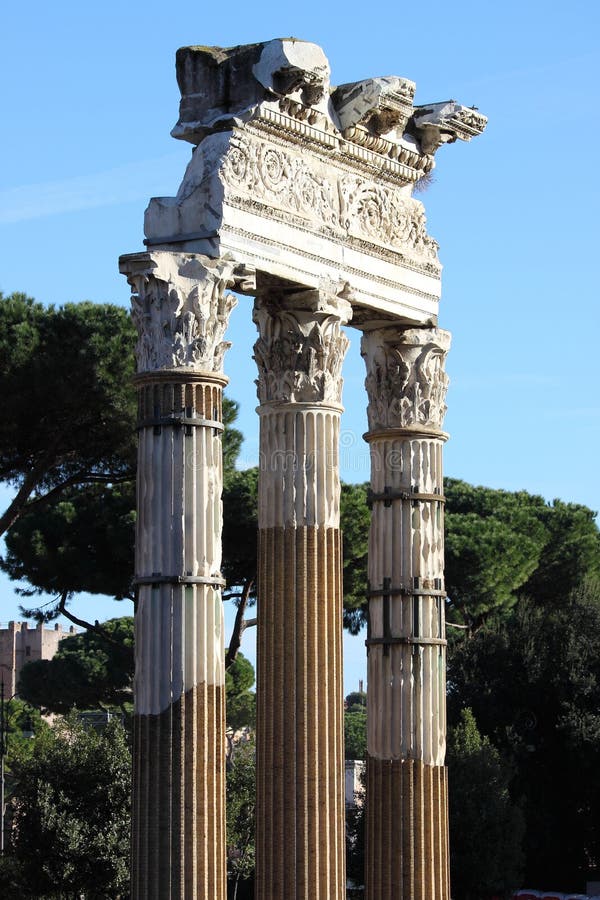Ancient columns in Rome stock photo. Image of monumental - 22655580