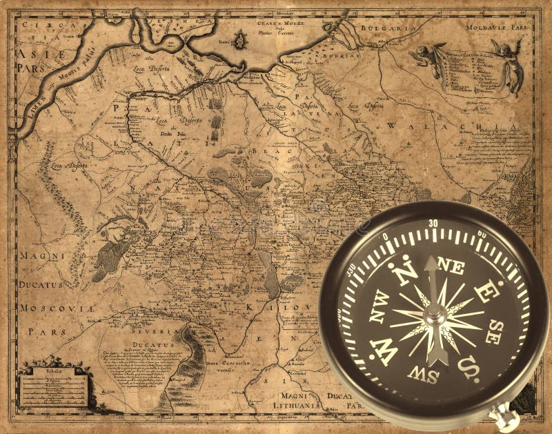Ancient Compass Picture. Image: 21253472