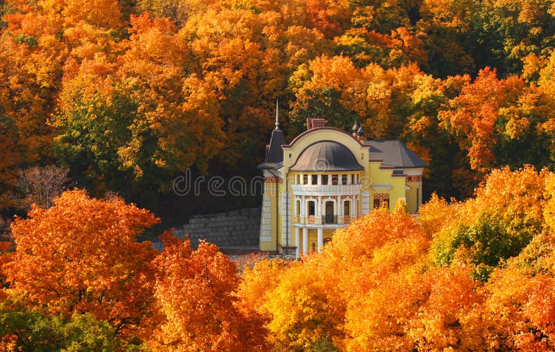 Ancient Cottage Picture. Image: 6679206