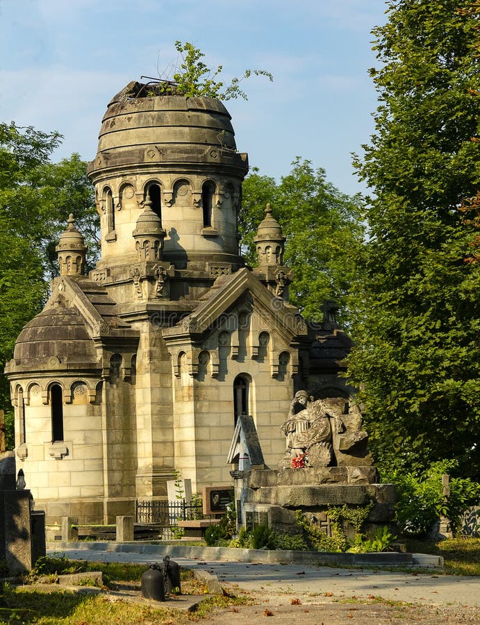 Ancient Crypt Entrance, Bricks Stone Wall and Tiled Stone Floor Stock ...