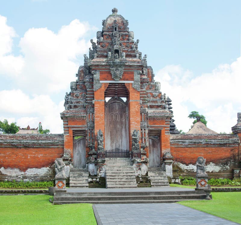Temple gate in Bali stock photo. Image of gate, sculpture - 188901558