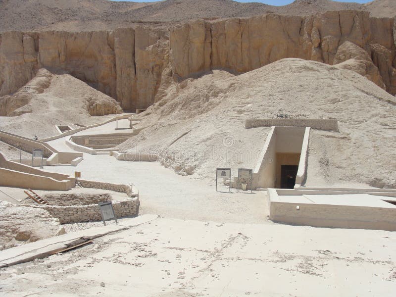Tomb of Tutankhamon in Valey of the Kings, Luxor Stock Photo - Image of ...