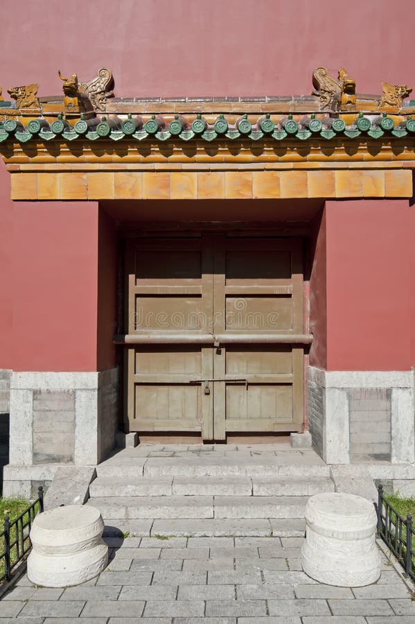 Ancient gate stock photo. Image of door, castle, concrete - 28139384