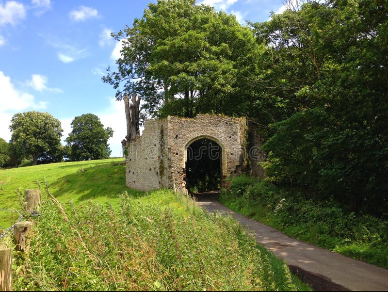 Ancient gate in england stock photo. Image of town, wall - 96087180