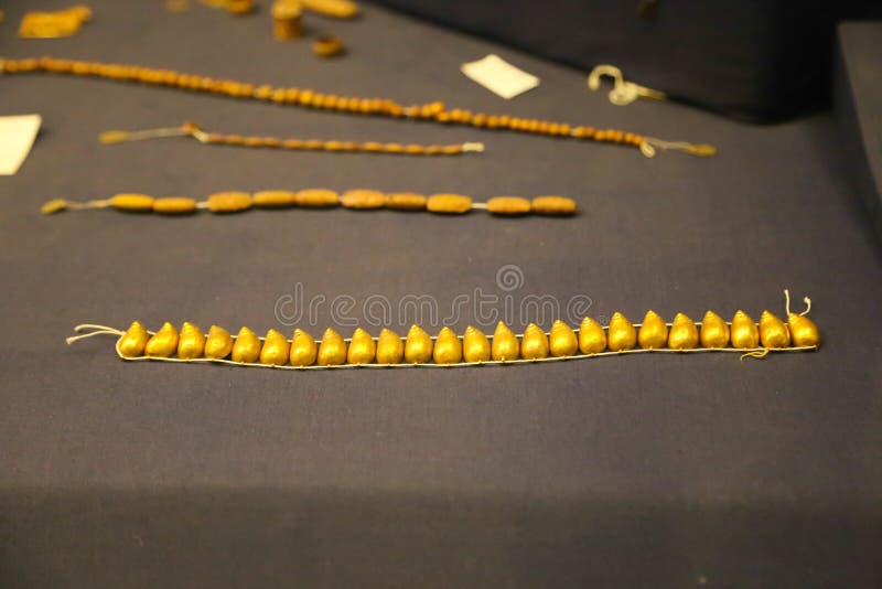 Ancient Gold Pieces of Douch Treasure Egyptian Museum Editorial ...