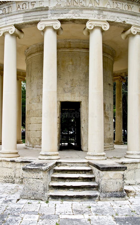 Ancient Greek Temple Picture. Image: 8237135