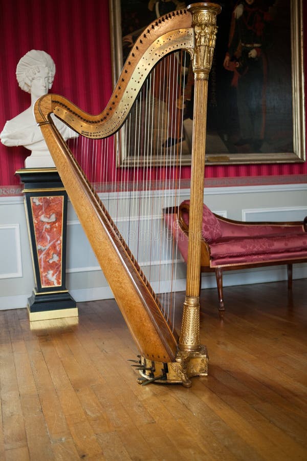 7+ Ancient harp Free Stock Photos - StockFreeImages