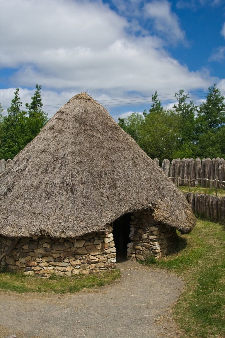 136 Ancient Hut Irish Stock Photos - Free & Royalty-Free Stock Photos ...
