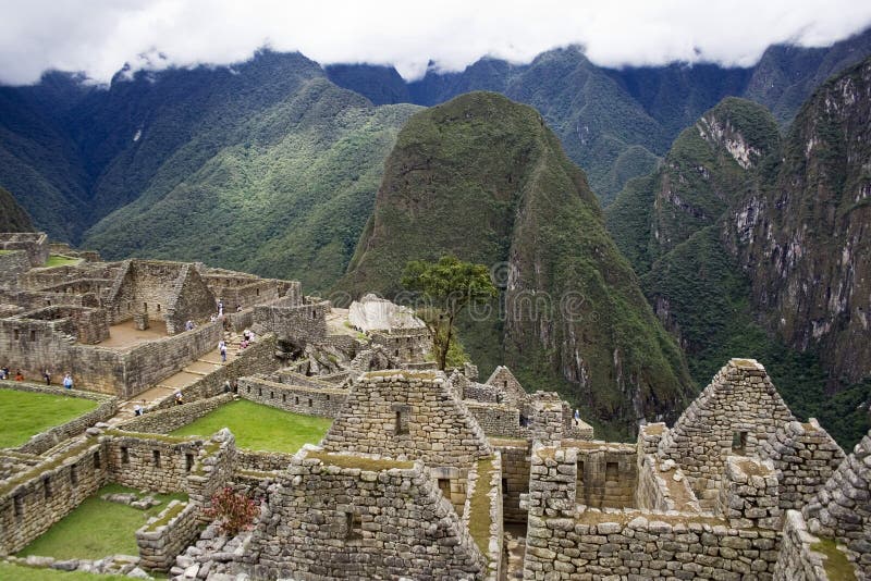 Ancient Incan City of Machu Picchu, Peru Editorial Photography - Image ...