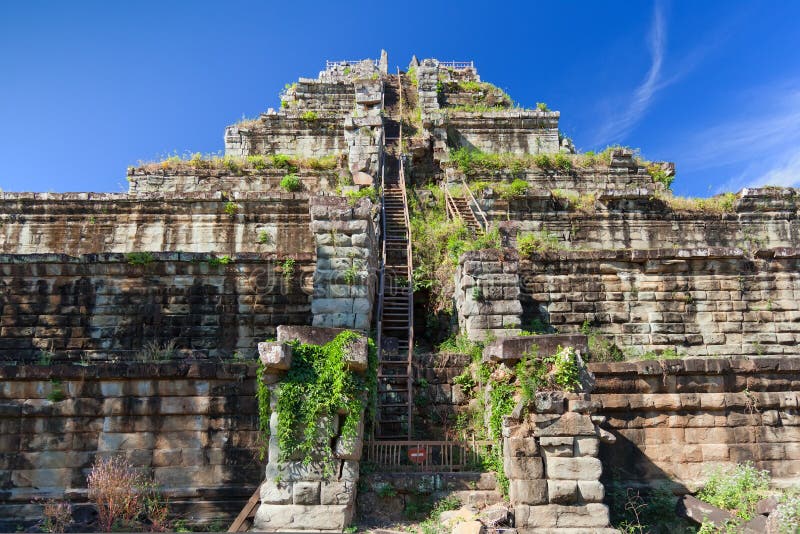 Ancient Khmer Pyramid in Koh Ker Stock Photo - Image of nature ...